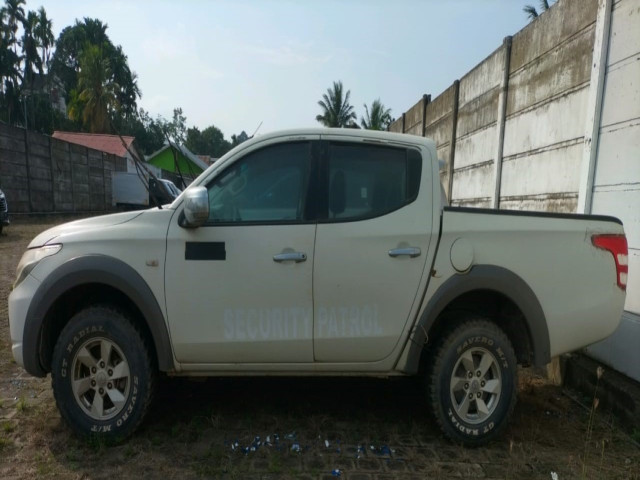 Lelang MITSUBISHI TRITON GLS DC 4X4 harga Rp. 134.500.000 | AUKSI